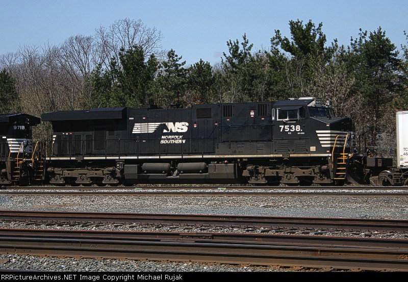 NS 7538